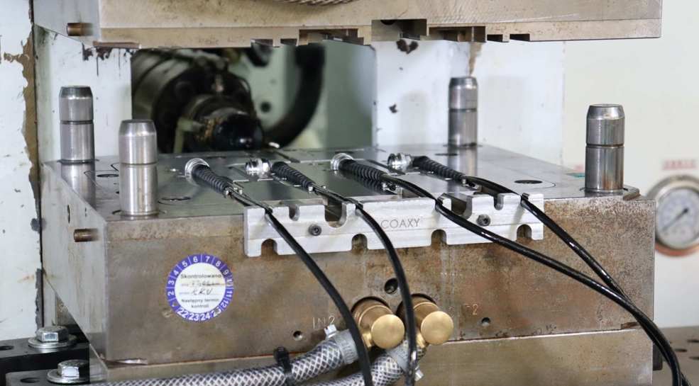 Custom Molded Cables Designed for Your Application I Mekoprint